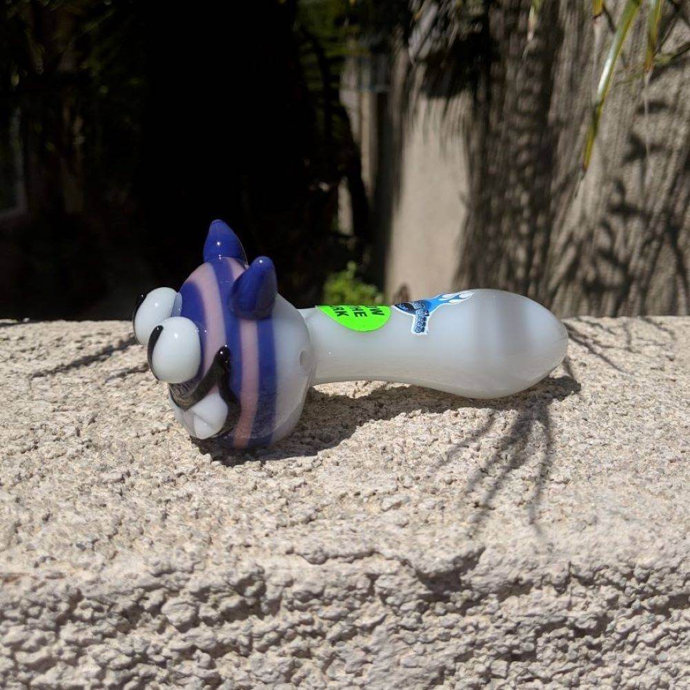 Chameleon Glass | Cheshire Cat Glass Pipe - Glow in the Dark / Purple ...